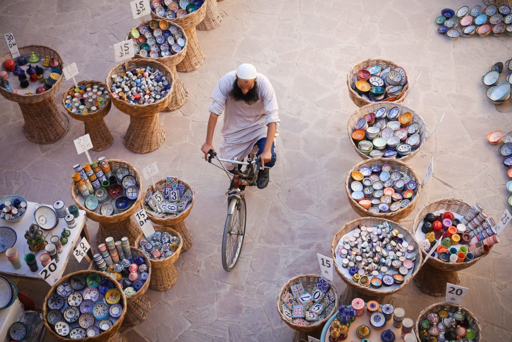 À la découverte des souks du Maroc : Plongée au cœur de l'authenticité ...