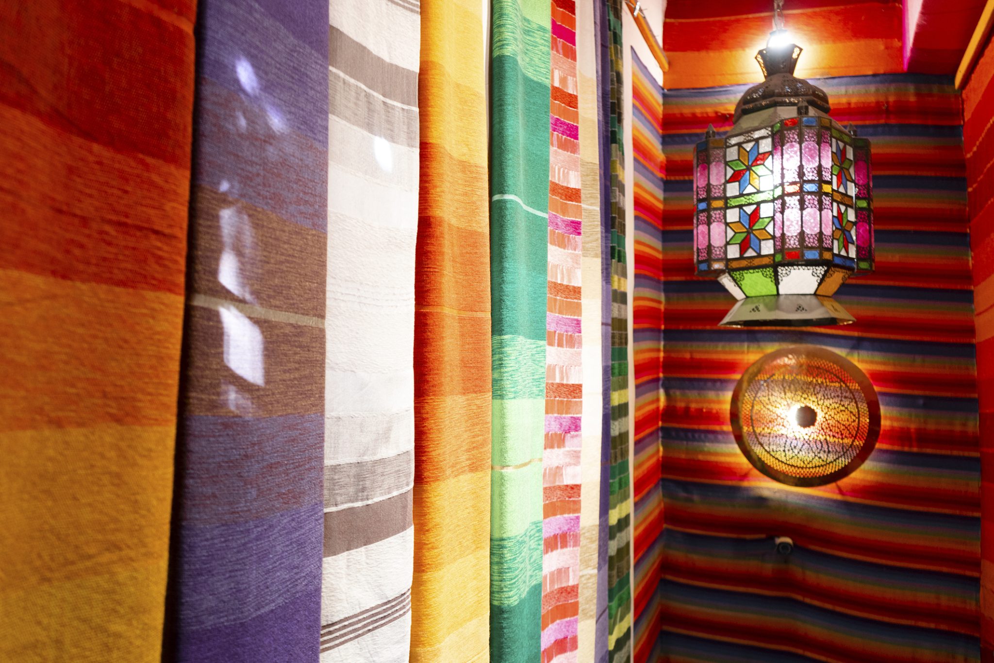 À la découverte des souks du Maroc : Plongée au cœur de l'authenticité ...